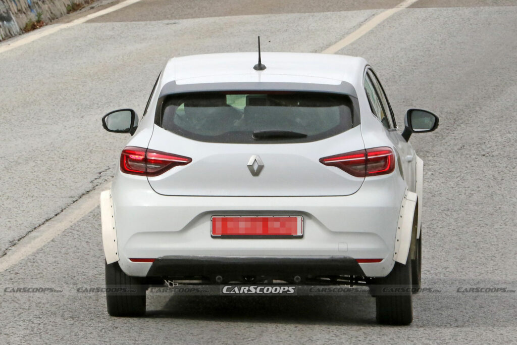 2024 Renault 5 Mule Spied, Previews An Affordable Electric City Car ...