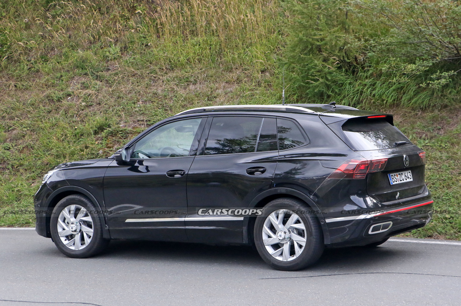2024 VW Tiguans Gives Us Our First Look Inside Revealing Tablet-Style Screen | Carscoops