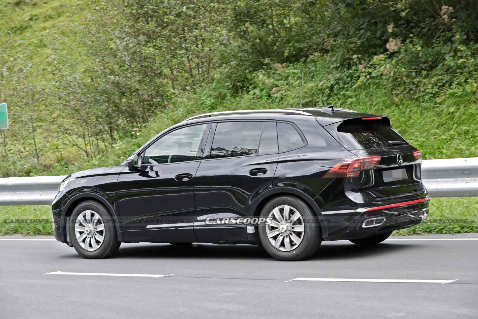 2024 Volkswagen Tiguan Shows Off Redesigned Body For The First Time ...
