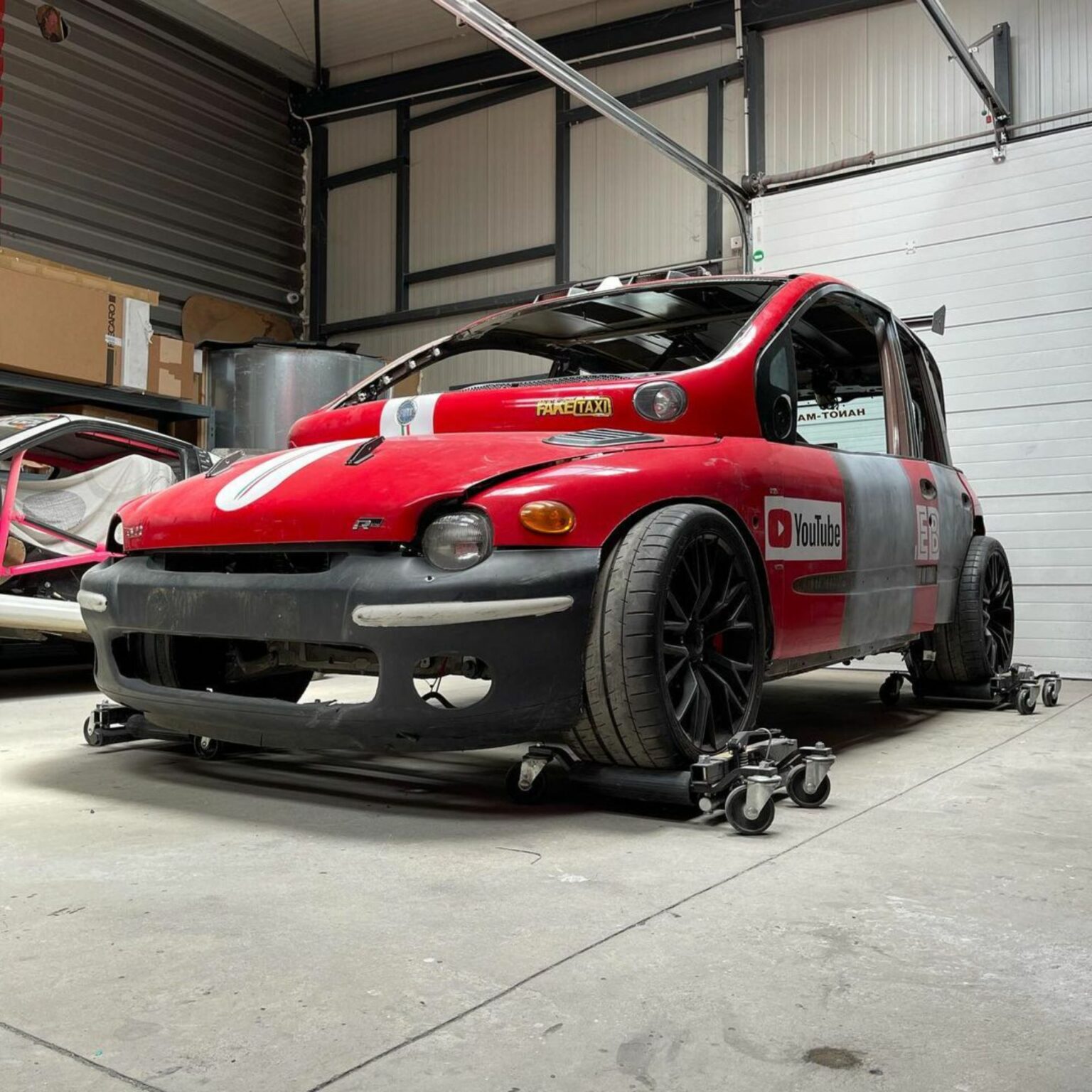 Crazy Fiat Multipla With Wide Bodykit And 1,000-HP V8 Is Coming To 2022 ...