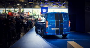 2024 Ford Transit Custom Revealed With Diesel, PHEV, And EV Powertrain ...