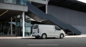 2024 Ford Transit Custom Revealed With Diesel, PHEV, And EV Powertrain ...