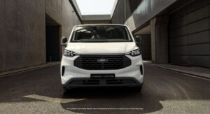 2024 Ford Transit Custom Revealed With Diesel, PHEV, And EV Powertrain ...