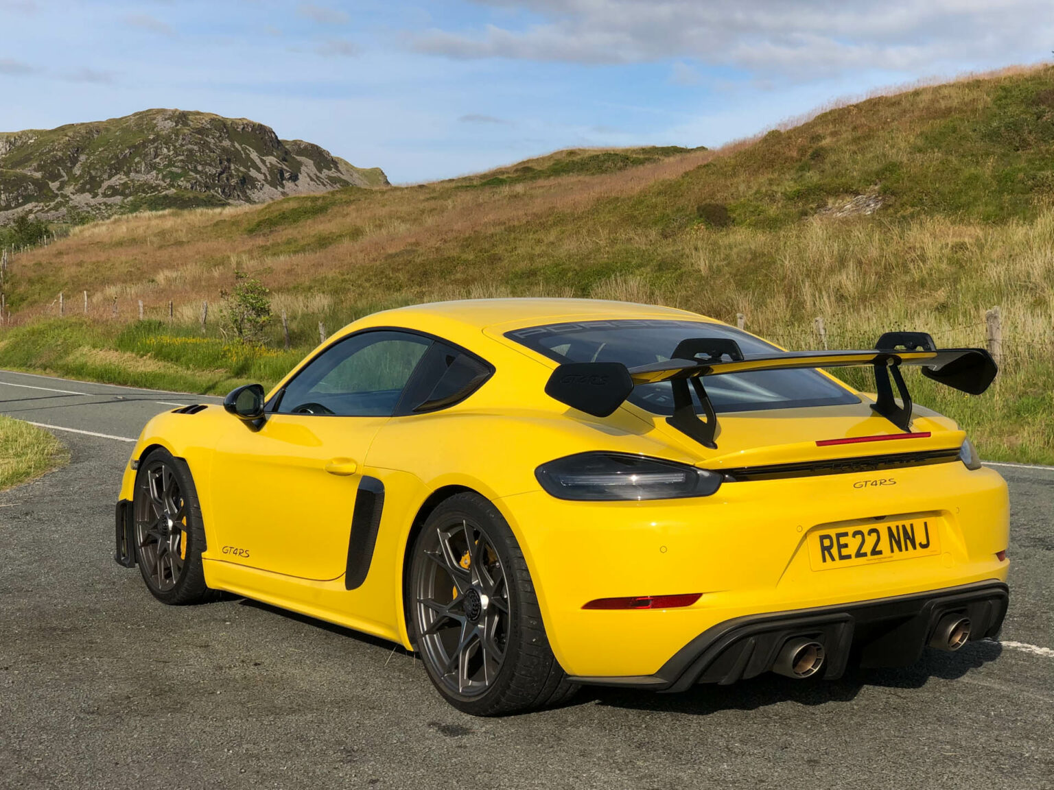 Driven: The Porsche 718 Cayman GT4 RS. This Or A 911 GT3? | Carscoops