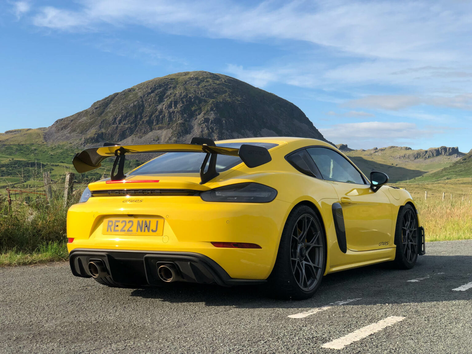 Driven: The Porsche 718 Cayman GT4 RS. This Or A 911 GT3? | Carscoops