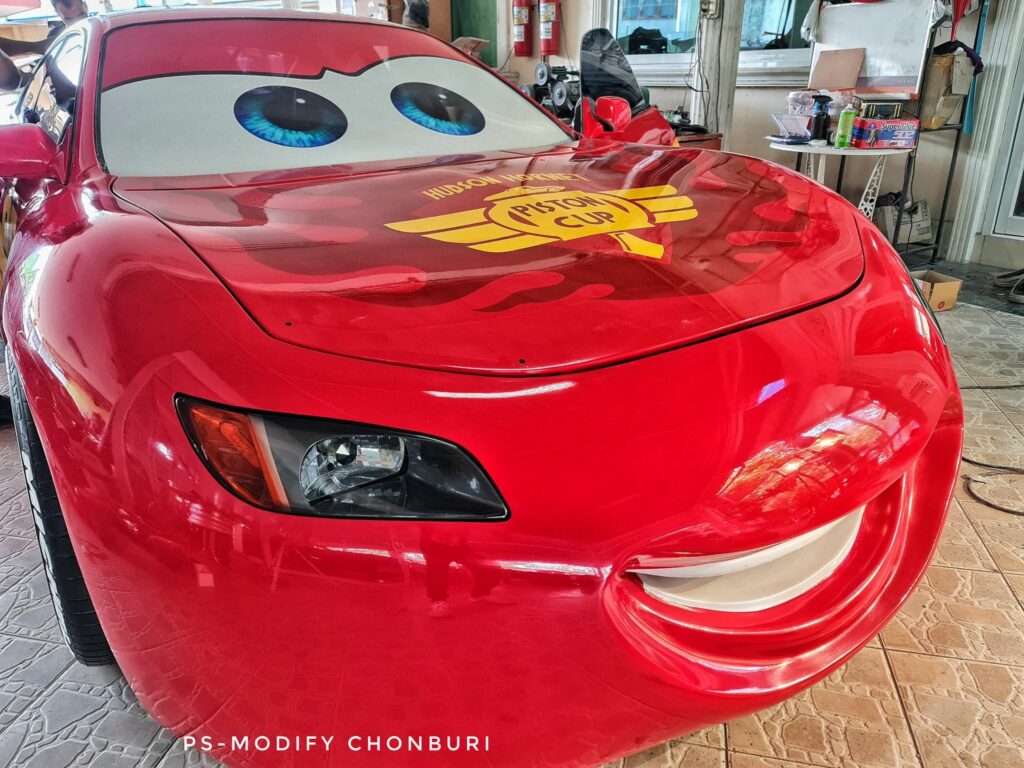 Thai Shop Builds Real-Life Replicas Of Lightning McQueen Based On The ...