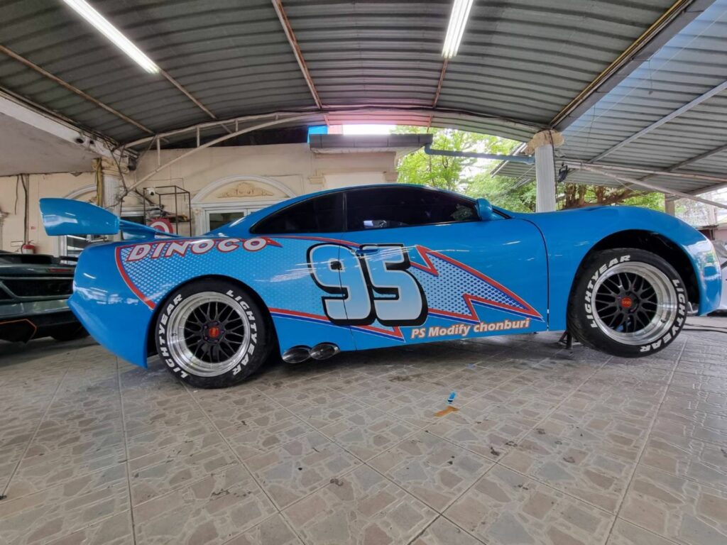 Thai Shop Builds Real-Life Replicas Of Lightning McQueen Based On The ...