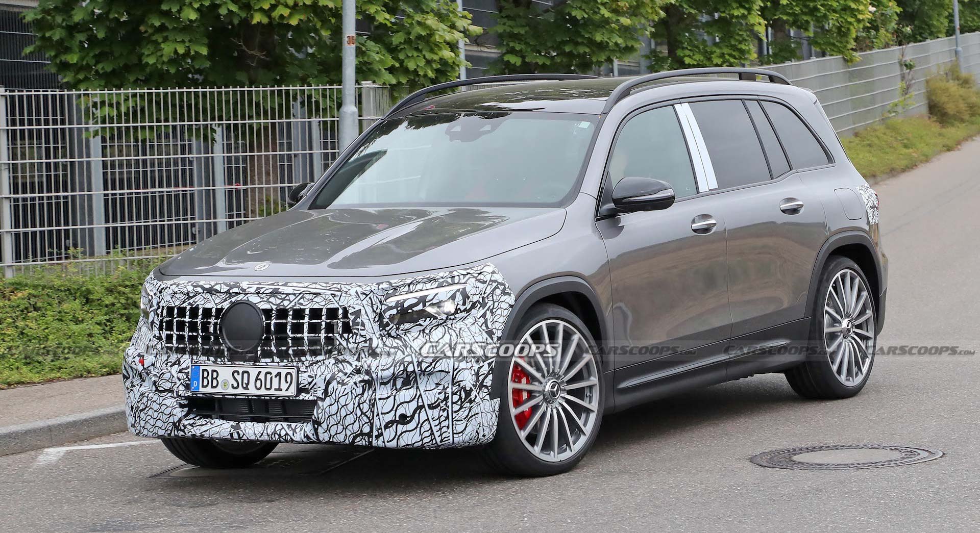 2023 Mercedes AMG GLB 35 Facelift Is A Small SUV In A Big Hurry Carscoops