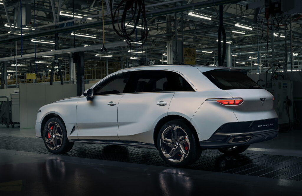 Next-Gen Bentley Bentayga Envisioned By Independent Designer With Batur ...