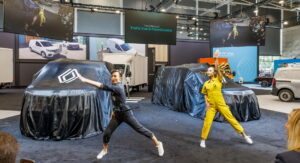 Renault Unveils Trafic Van E-Tech Electric LCV With A 149-Mile Range ...