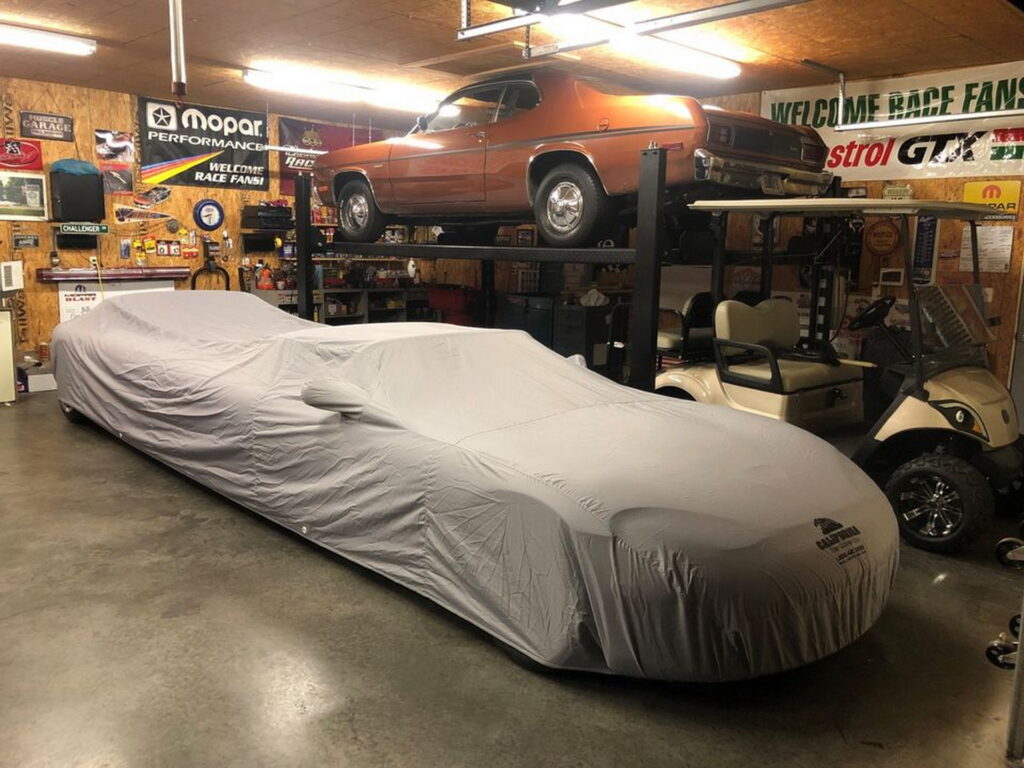 This 25 Footlong 1996 Dodge Viper RT/10 Limo Is Business In The Front ...