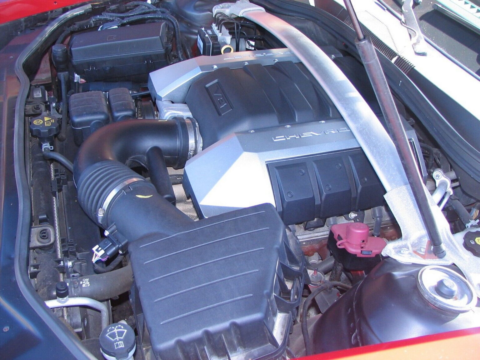 Retromodded 2014 Chevy Camaro Brings ’50s Fin Car Styling To A Modern ...