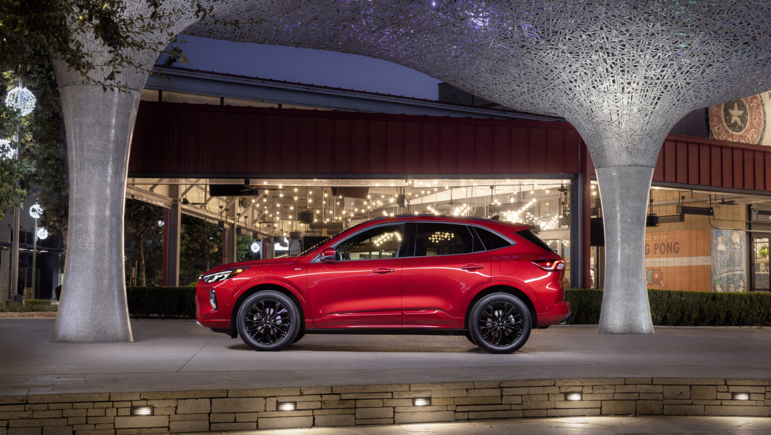 Facelifted 2023 Ford Escape Arrives With More Appealing Styling, Sporty ...
