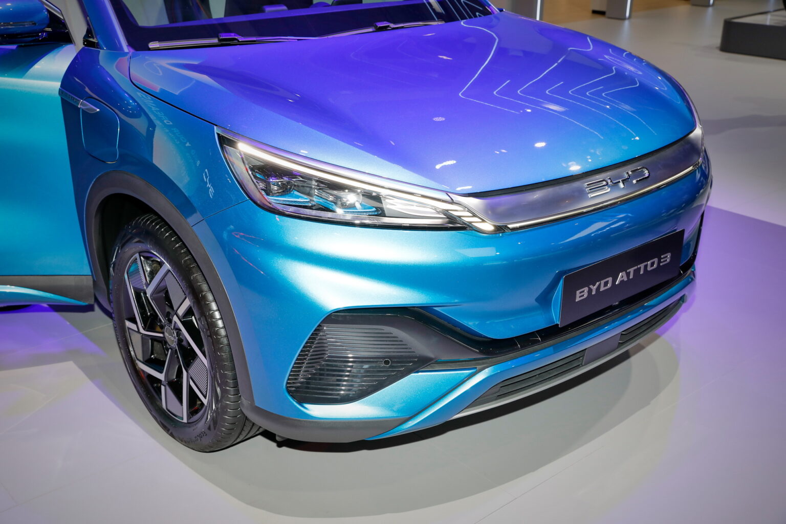 BYD Storms Paris With Atto 3 Crossover, Han Sedan, And Tang SUV ...