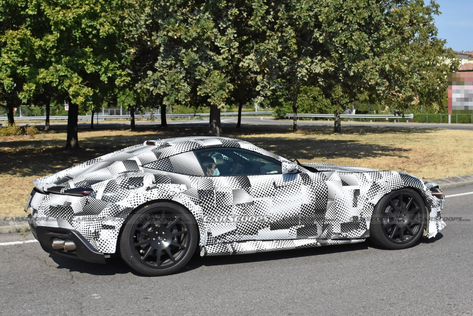 Hiding Under This Wonky V12 Ferrari Roma Mule Is The 812’s Successor ...