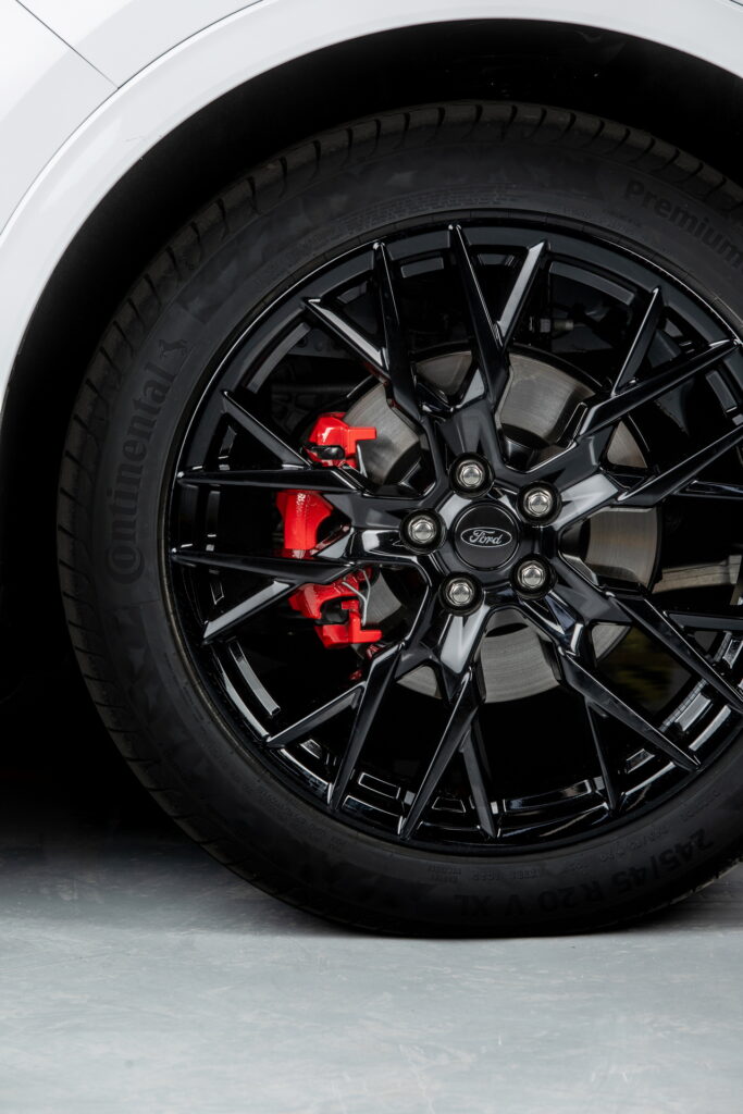 Ford Kuga Gains Black Package In Europe With 20-Inch Wheels And Dark ...