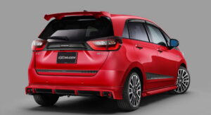 Japan's Honda Fit RS Looks Like A Type R With Mugen's New Bodykit ...