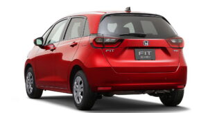 Facelifted Honda Fit Debuts In Japan With More Power And Sporty RS Trim ...