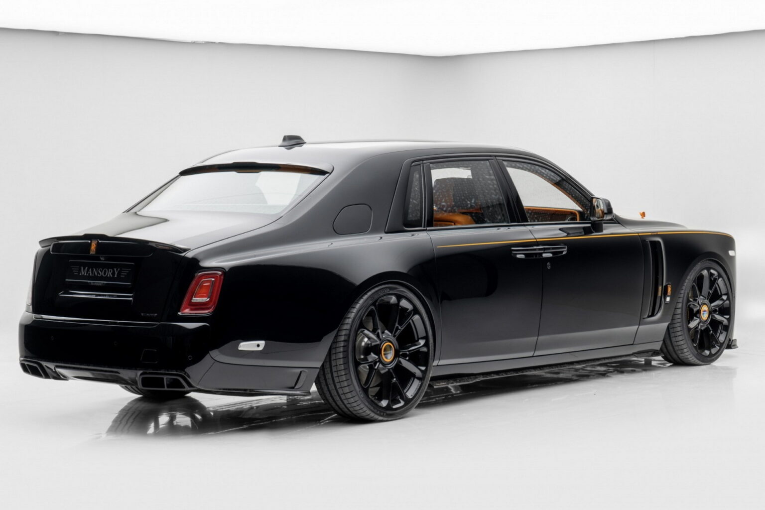 A Mansory Rolls-Royce Phantom Is One Dastardly Way To Blow Nearly $1 ...