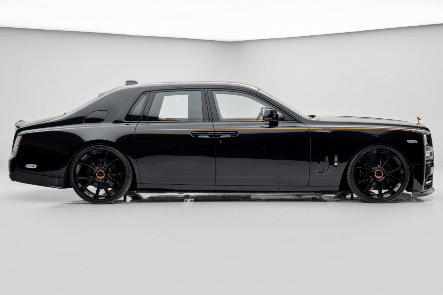 A Mansory Rolls-Royce Phantom Is One Dastardly Way To Blow Nearly $1 ...