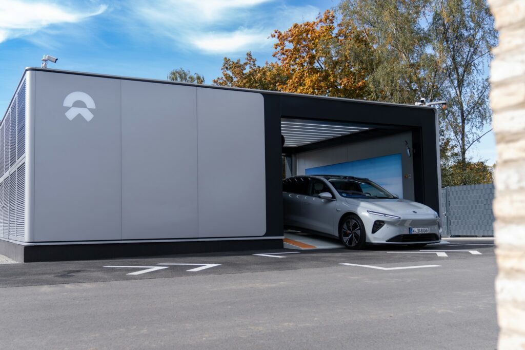 Nio Launches ET7, EL7, And ET5 EVs In Germany, Netherlands, Denmark ...