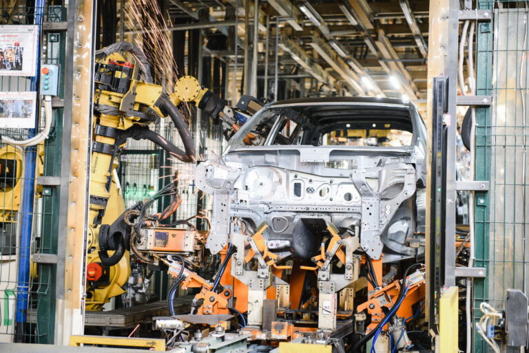 Nissan Exits Russian Market, Sells Operations And Factories To NAMI For ...