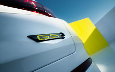 Opel/Vauxhall Grandland GSe Is A 296 HP PHEV SUV With Sports Suspension ...