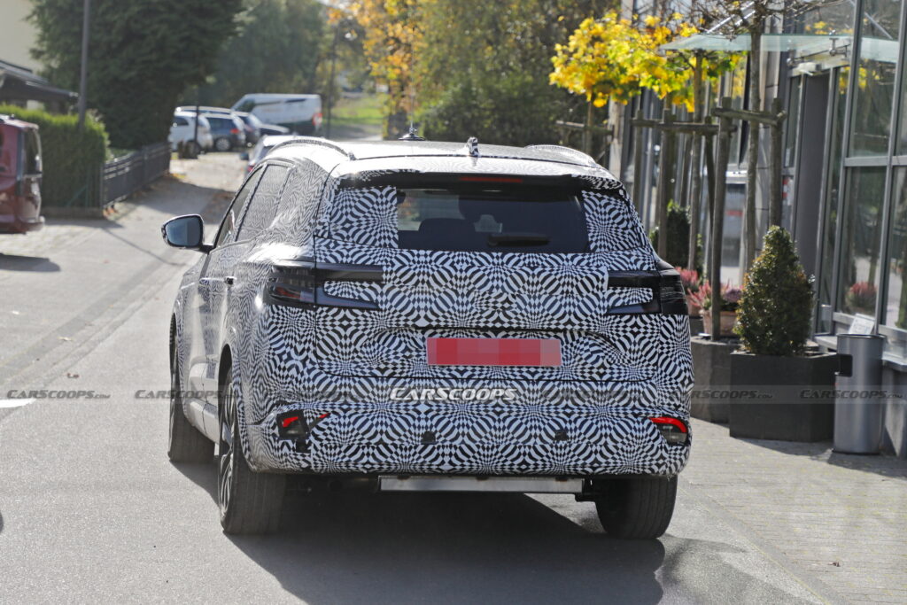 Stretched Renault Austral Spotted Again, Set To Replace The Espace ...