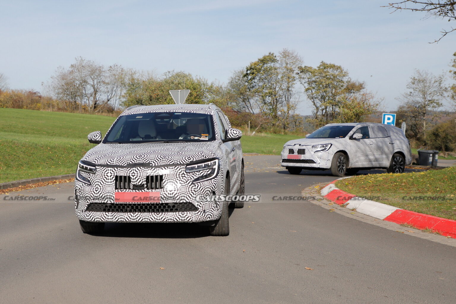 Stretched Renault Austral Spotted Again, Set To Replace The Espace ...