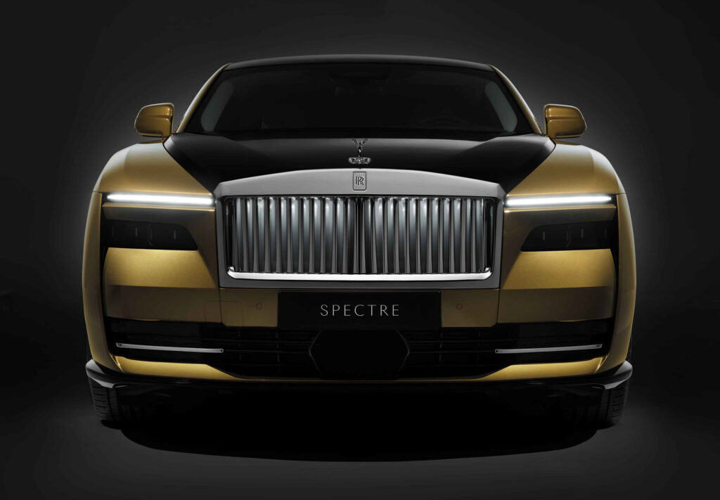 2024 Rolls Royce Spectre EV Is A 6500-LBS Luxury Land Yacht With A 320 ...
