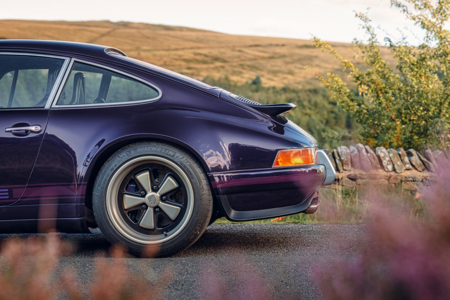 Theon Design’s Latest Porsche 911 Has Carbon Body And Screaming 4.0 ...