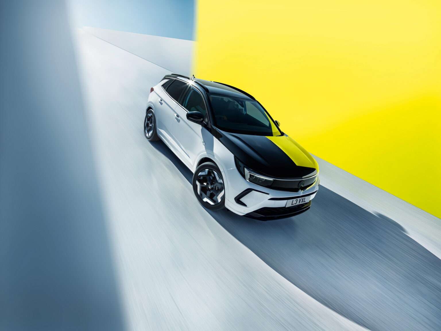 Opel/Vauxhall Grandland GSe Is A 296 HP PHEV SUV With Sports Suspension ...