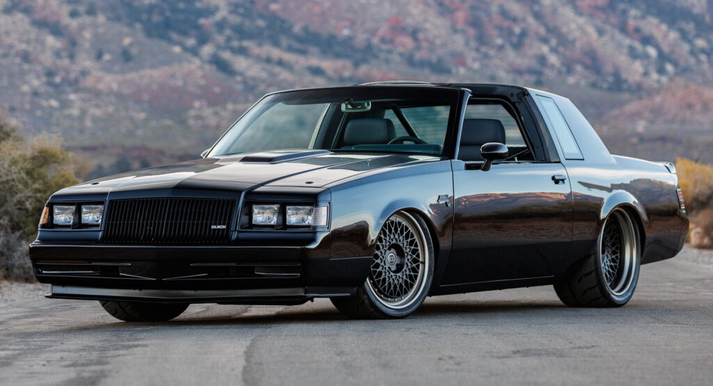 Take A Look Under The Hood Of Kevin Hart’s New 650 HP “Dark Knight ...