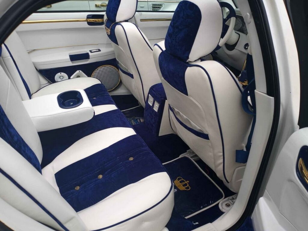 No Lowballers, This Chrysler 300C Is Royalty | Carscoops