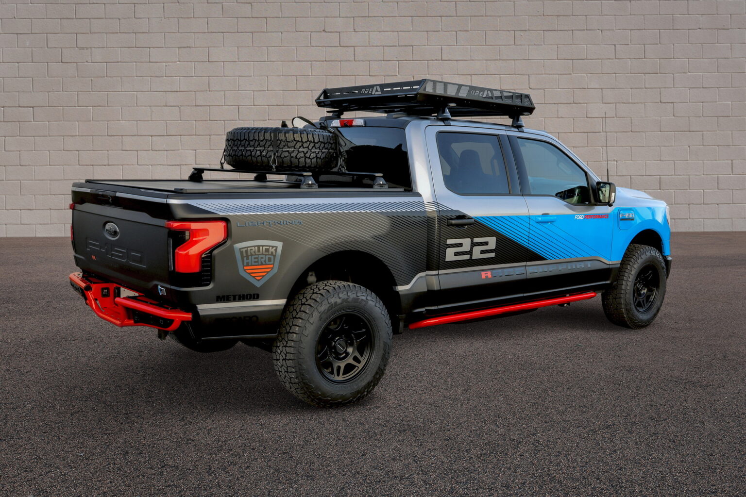 Ford Shows Off F-150 Lightning With Solar Panels And 9 Other Concepts ...