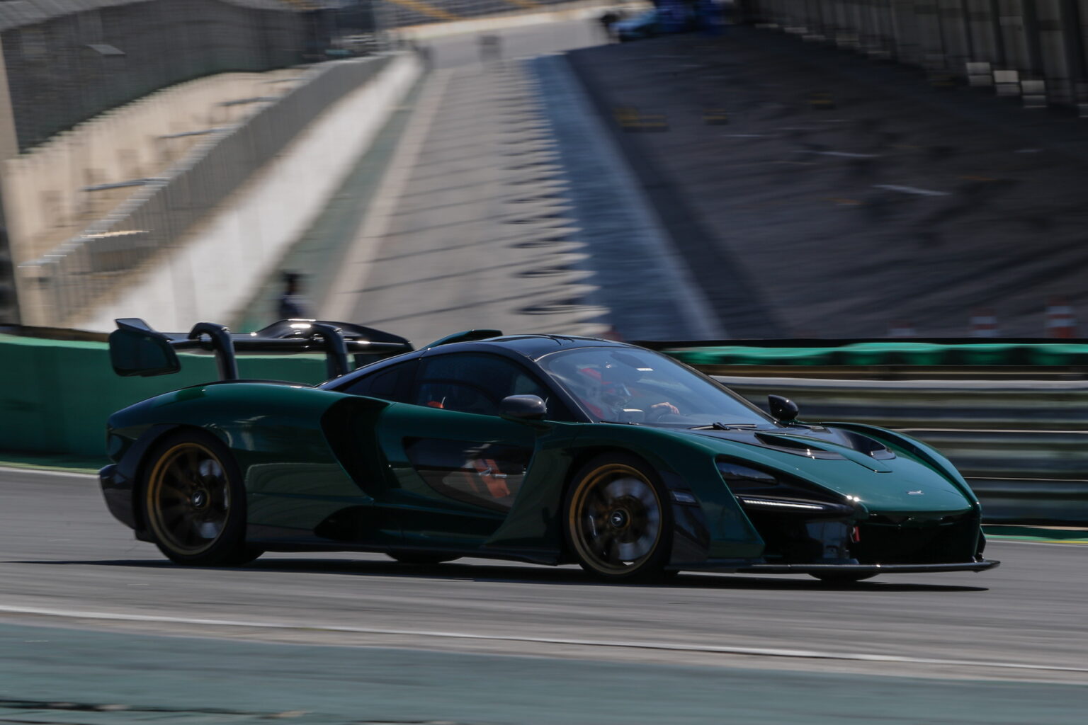 McLaren Senna Sets Street-Legal Lap Record At Brazil’s Interlagos ...