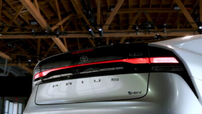 2023 Toyota Prius Debuts In America With Slick Styling, 57 MPG, And Up ...