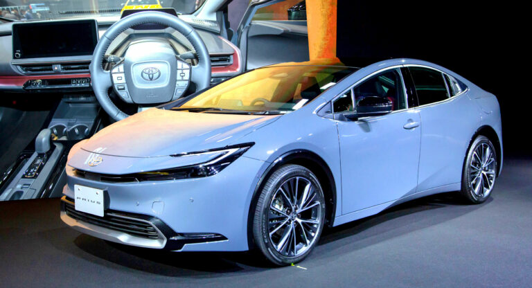 2023 Toyota Prius Is The Best Looking Ever, And The 220 HP Prime Is The ...