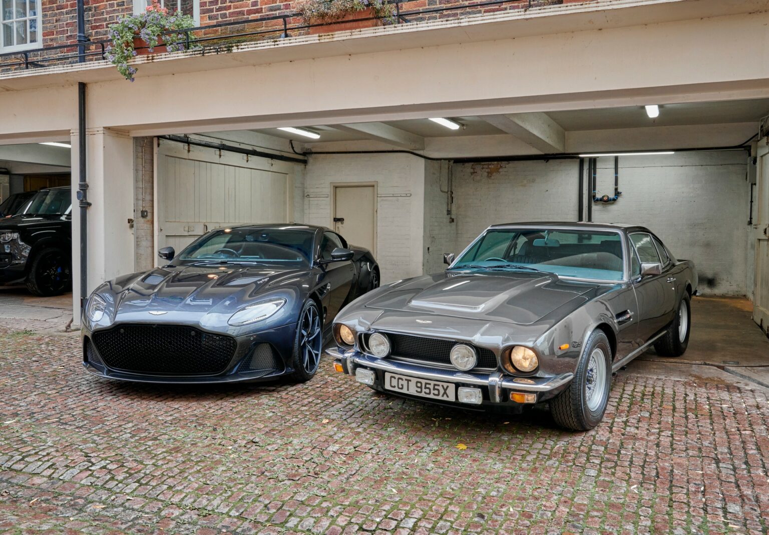 Aston Martin DB5 Stunt Car From James Bond Sells For $3.5 Million ...