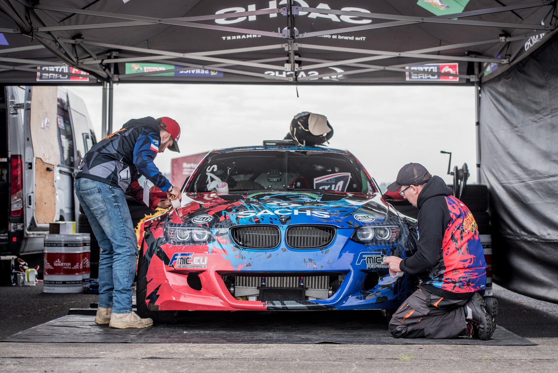 Polish Racer Performs Record Breaking 144 MPH Drift In 1,000 HP BMW ...