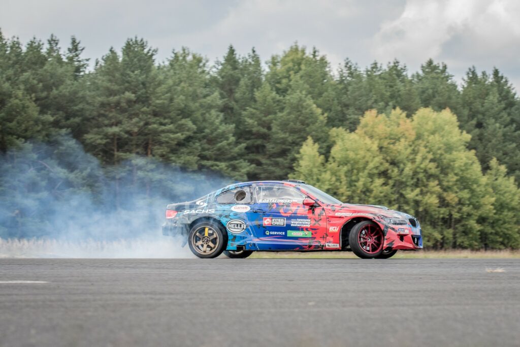 Polish Racer Performs Record Breaking 144 MPH Drift In 1,000 HP BMW…Using His Feet | Carscoops