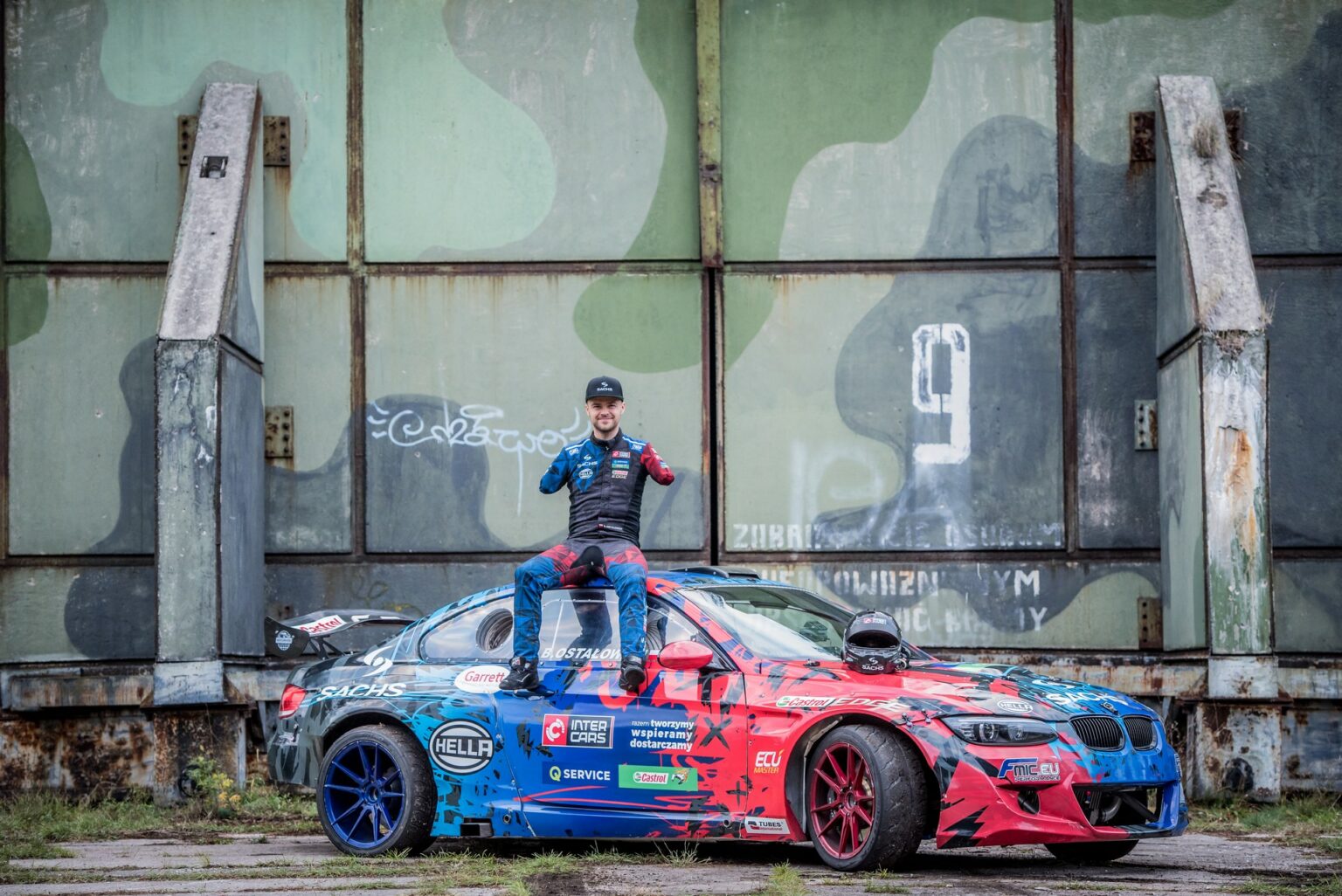 Polish Racer Performs Record Breaking 144 MPH Drift In 1,000 HP BMW…Using His Feet | Carscoops