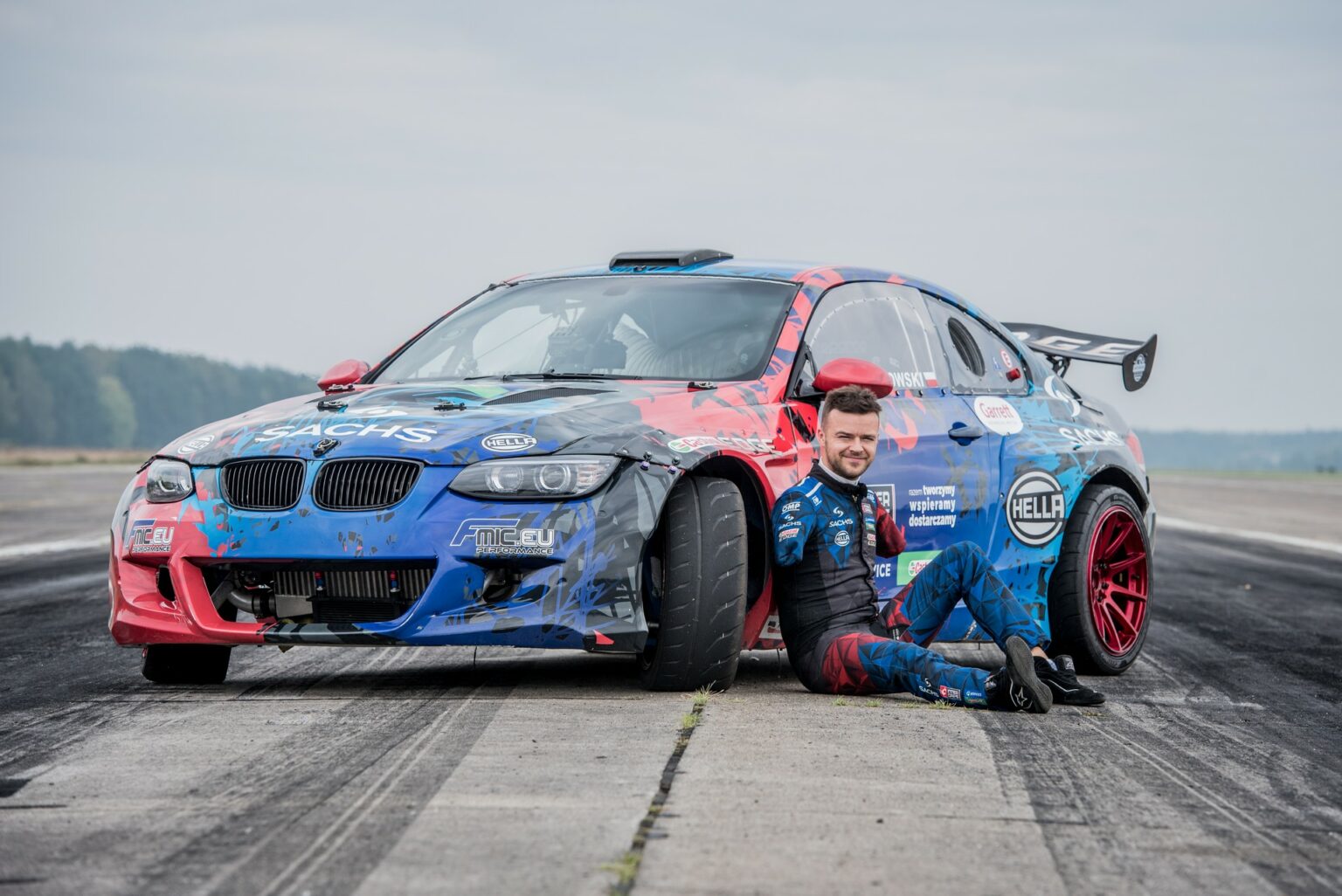 Polish Racer Performs Record Breaking 144 MPH Drift In 1,000 HP BMW ...