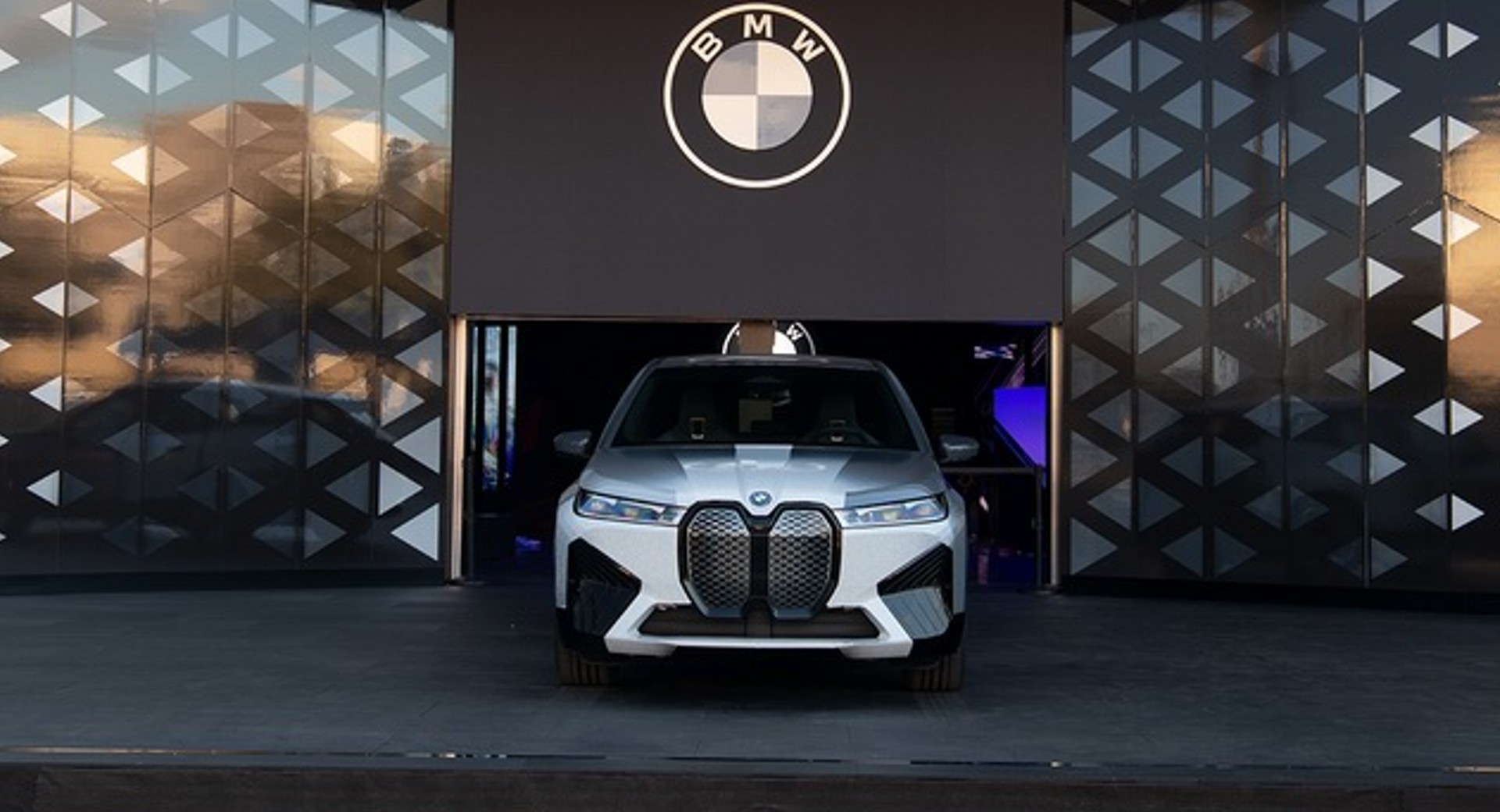 BMW Working On Neue Klasse Electric Models With Up To 1,341 Hp | Carscoops