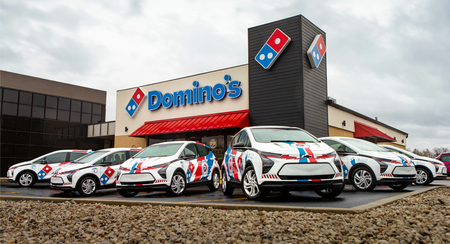 Domino’s Rolling Out Fleet Of 855 Chevy Bolt Electric Pizza Delivery ...
