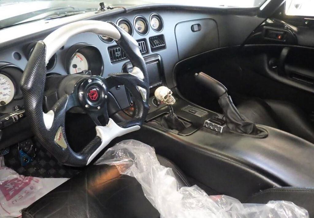 This Dually U.S. Army Dodge Viper Is The Most Outlandish Thing You’ll ...