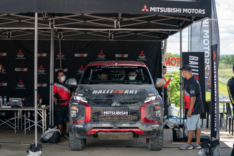 Mitsubishi Ralliart’s Triton Rally Truck Makes Victorious Debut At The ...