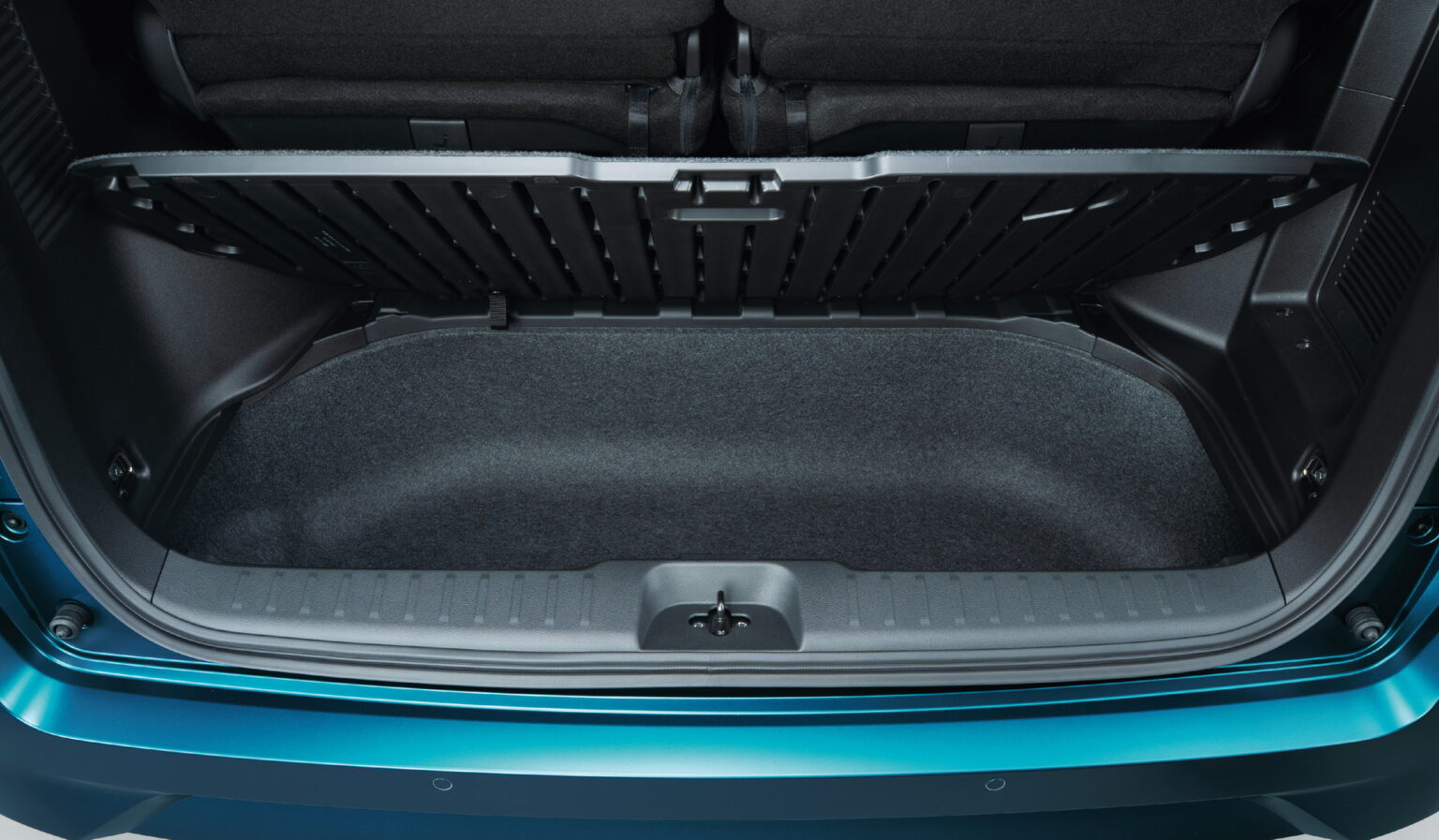 Nissan Serena Minivan Debuts In Japan With High-Tech And Practicality ...