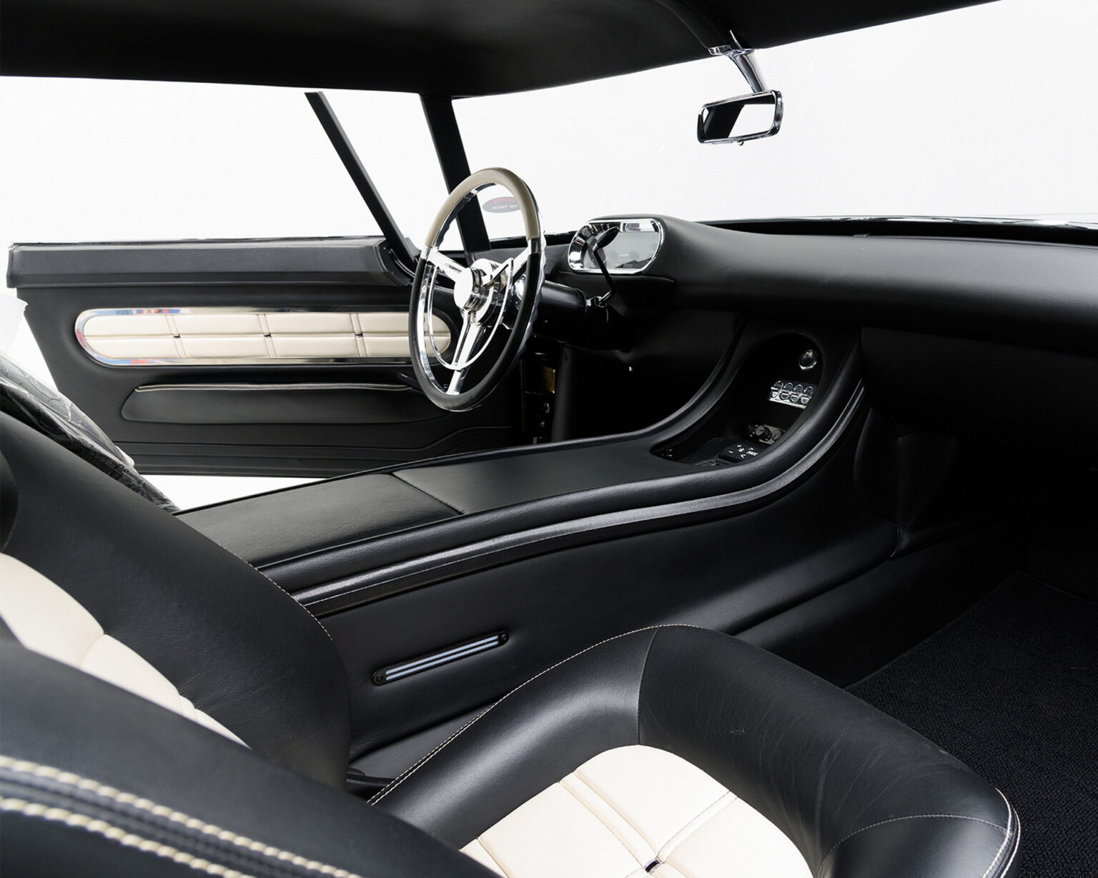 Custom 1956 Lincoln Continental With Over 850 HP Is One Classy Act ...