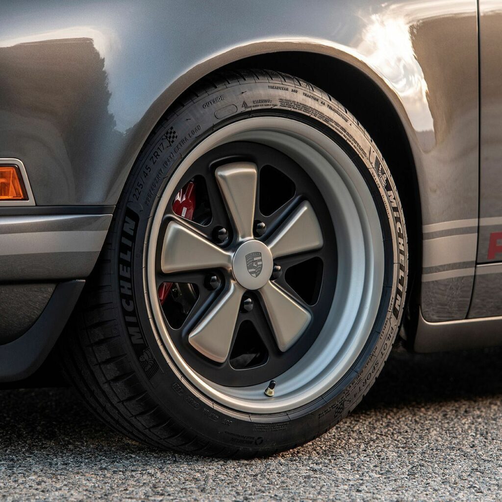 Singer’s Porsche 911 Kent Commission Is Overflowing With Suave | Carscoops